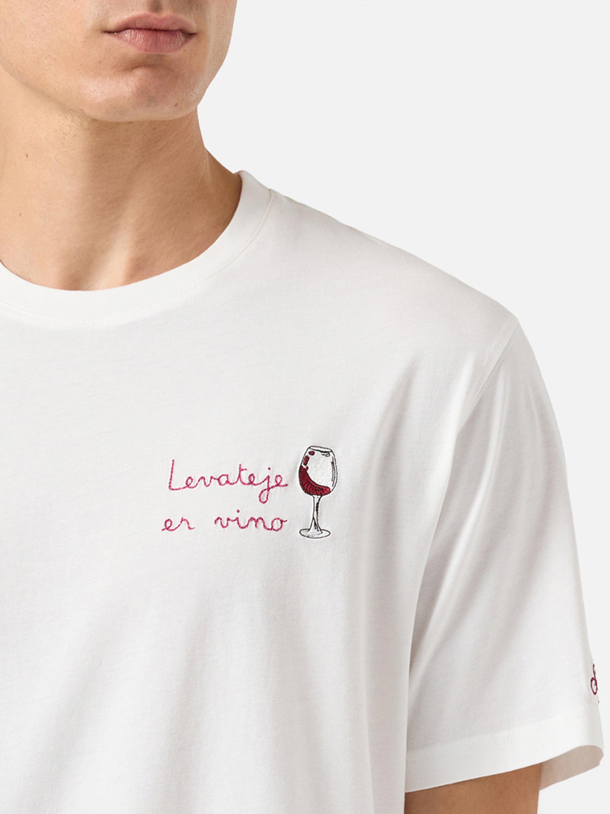 T-shirt Arnott Warm in cotone invernale con ricamo Levateje er vino ...